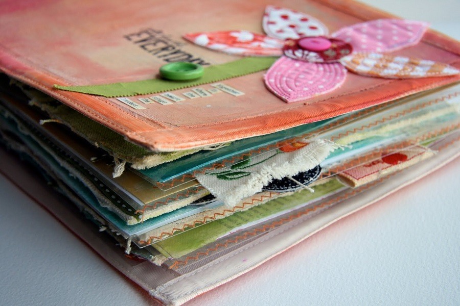 10 Steps To Create Your First Scrapbook PicBackMan